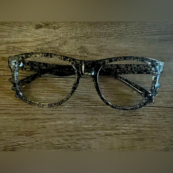 Accessories | Hello Kitty Style Frames | Poshmark